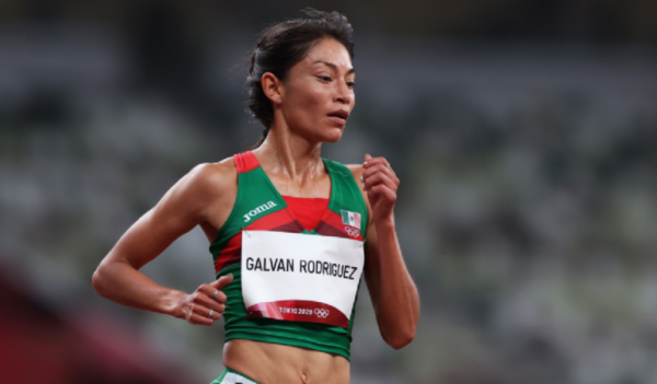 LAURA GALVÁN IMPONE RÉCORD MEXICANO EN LOS 5K METROS; ASEGURA LUGAR EN ...