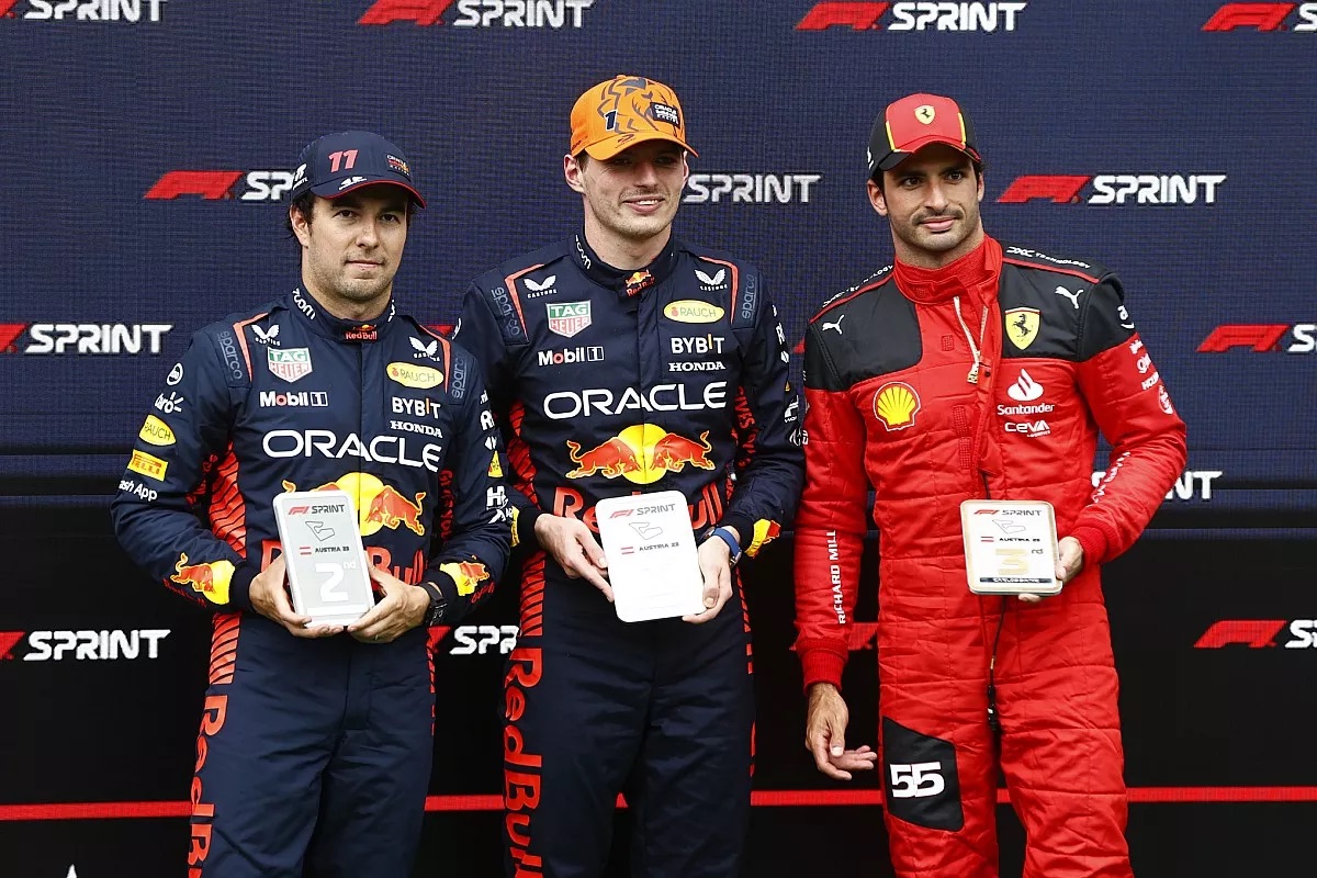 RED BULL SE LLEVA LA SPRINT PERO REGRESA LA POLÉMICA | Titansports