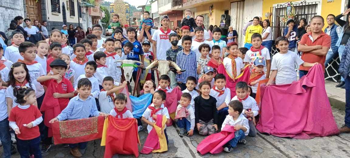 MINI BARRIADAS, TRADICIÓN PARA LOS MÁS PEQUEÑOS EN XICO | Titansports