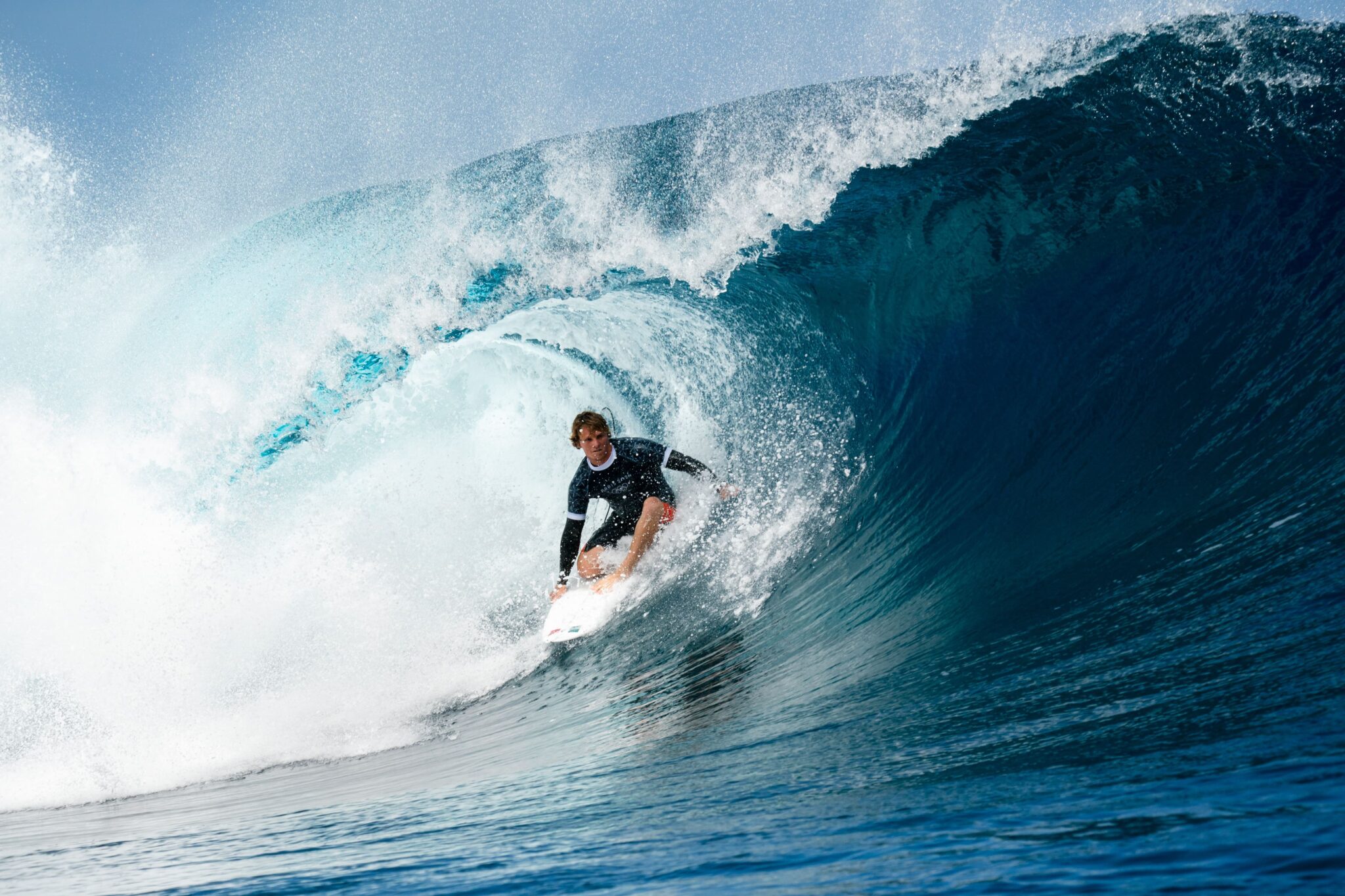 Alan Cleland consiguió histórica clasificación al Tour Mundial de Surf ...
