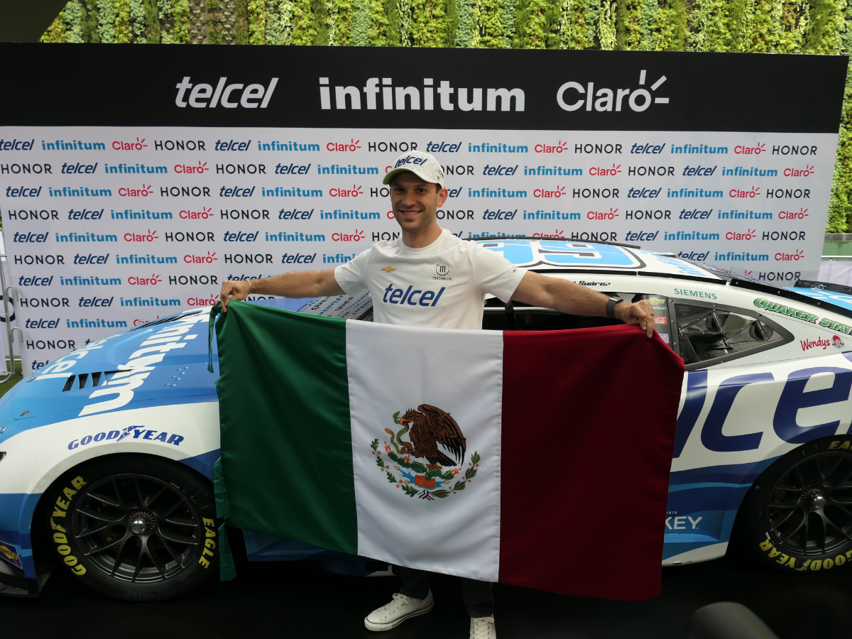 DANIEL SUÁREZ APUNTA A LA VICTORIA EN CDMX | Titansports